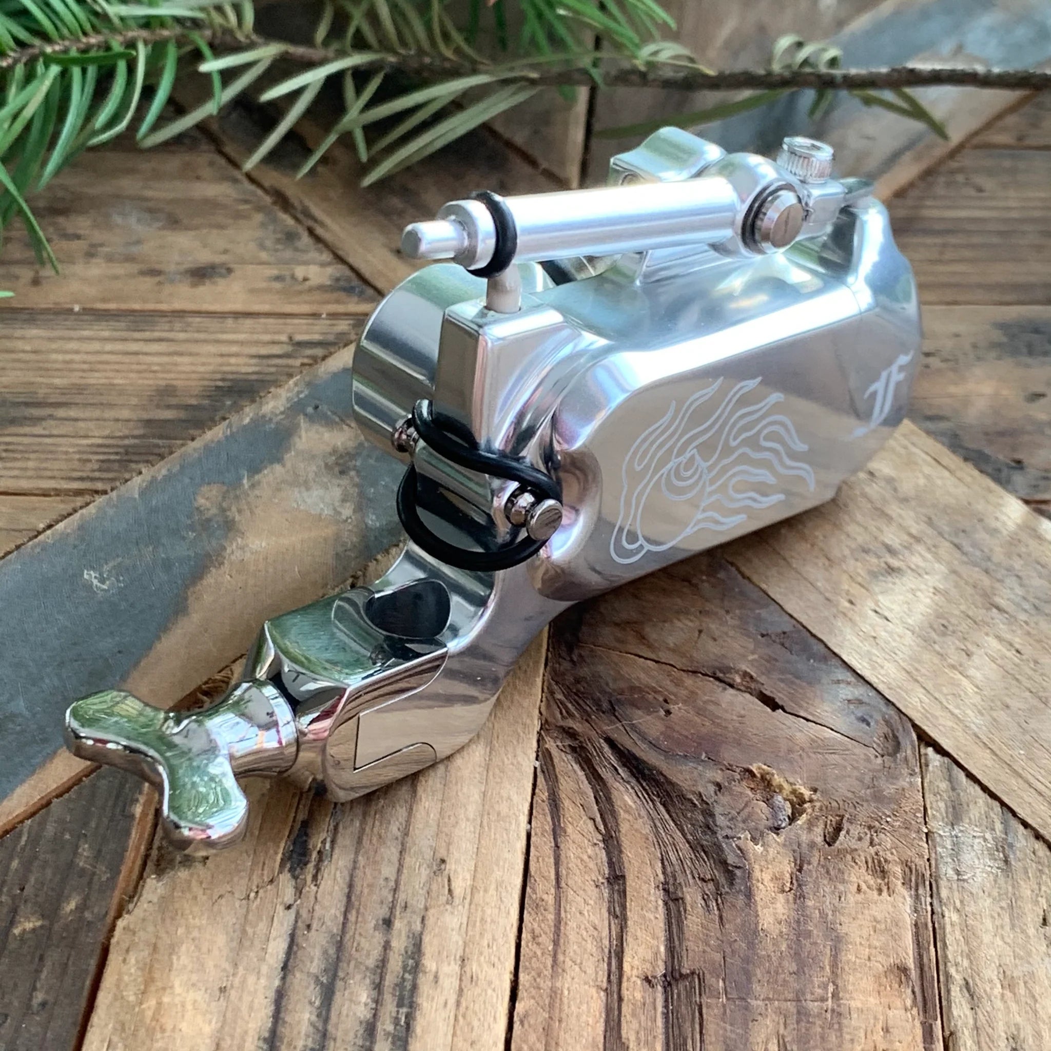 Lucas Ford Model F - RCA - LIMITED POLISHED – Lucky Supply Europe